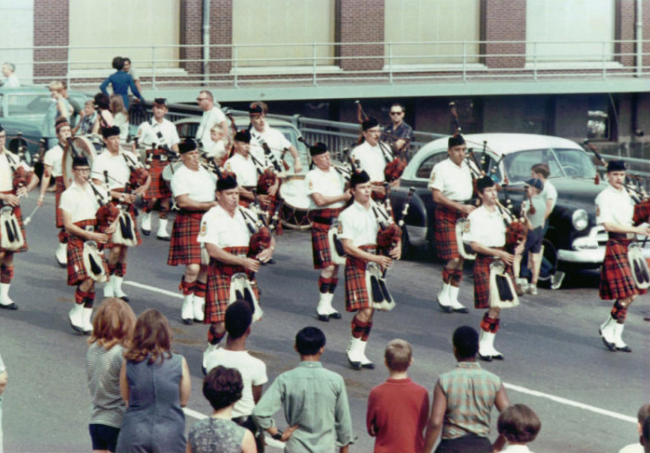 Chicago Highlanders Pipes & Drums
